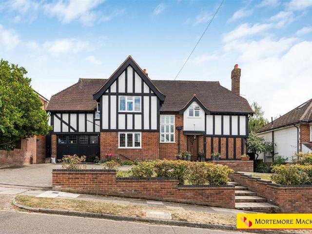 5 bedroom house for sale