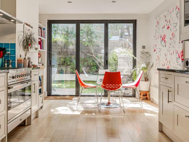 5 bedroom house for sale