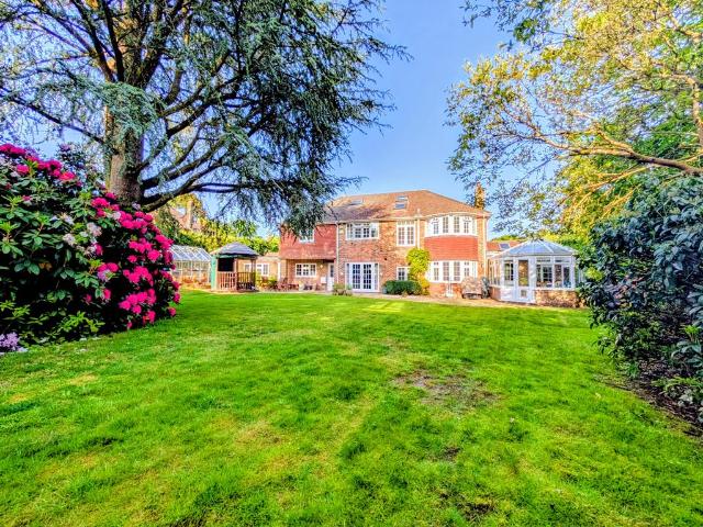 5 bedroom house for sale