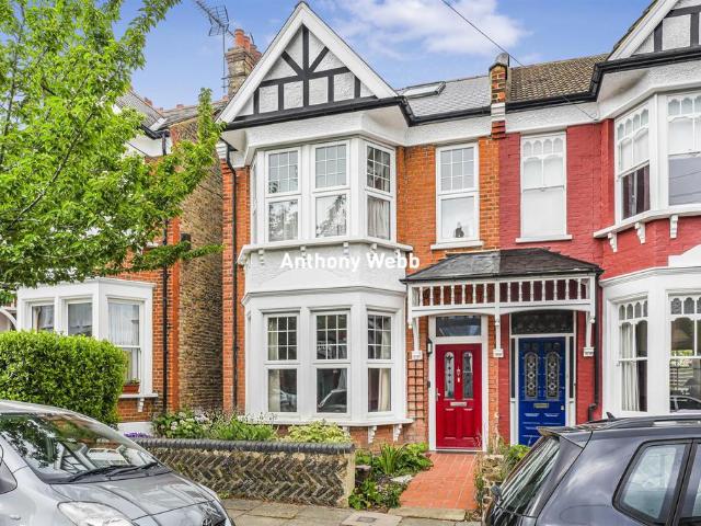5 bedroom house for sale