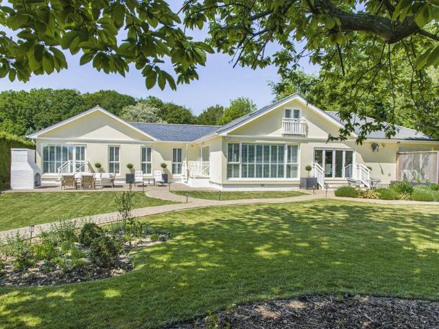 5 bedroom house for sale