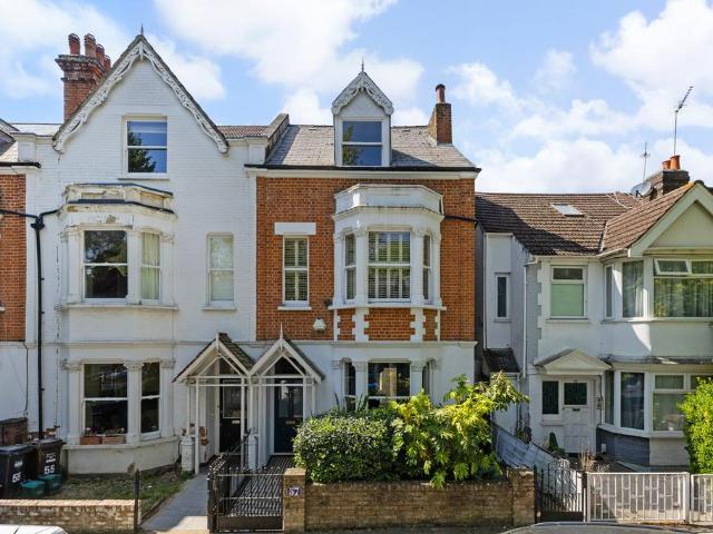 5 bedroom house for sale