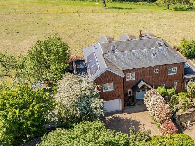 5 bedroom house for sale