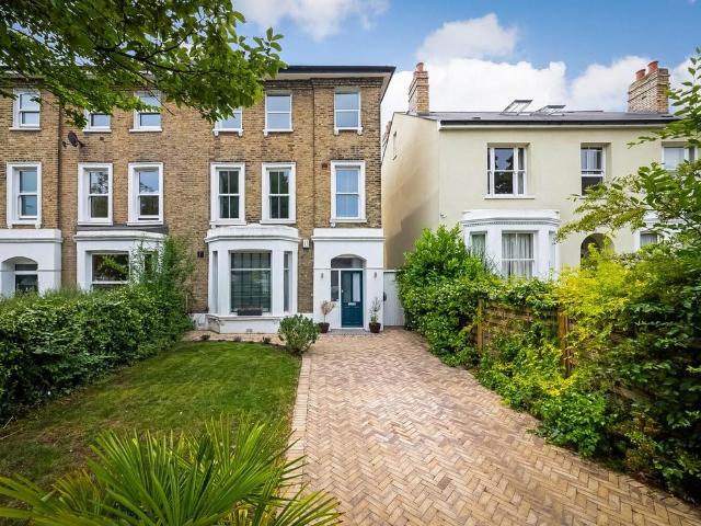 5 bedroom house for sale