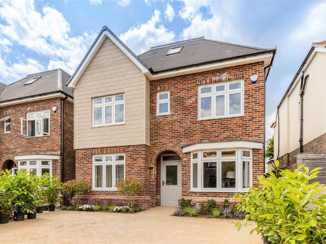 5 bedroom house for sale
