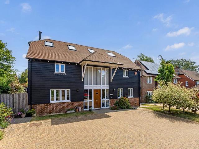 5 bedroom house for sale