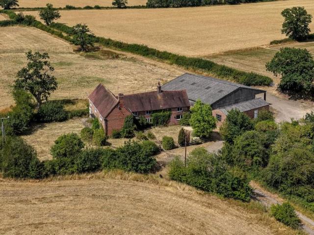 5 bedroom house for sale