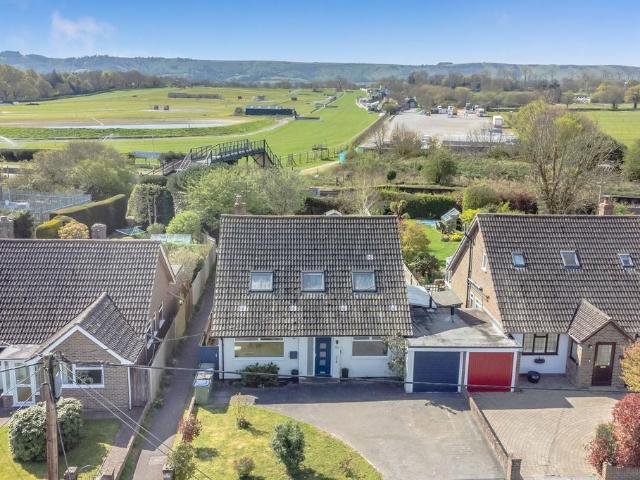 5 bedroom house for sale