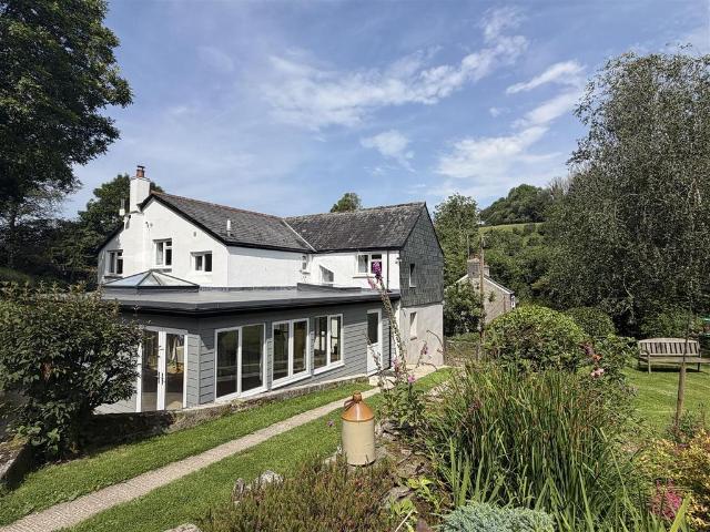 5 bedroom house for sale
