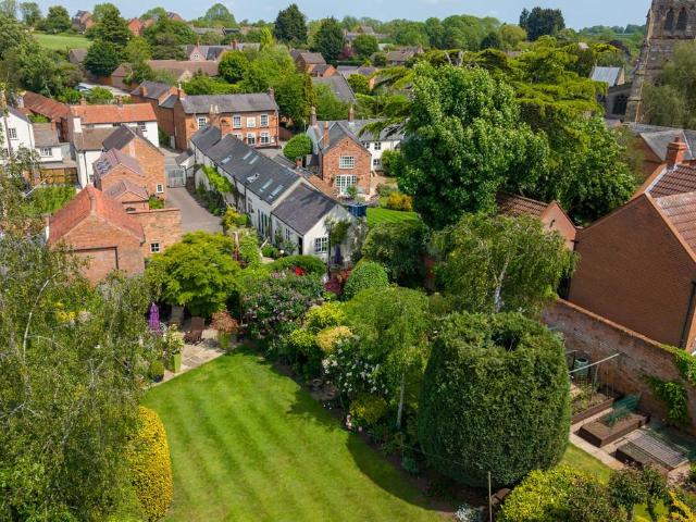 5 bedroom house for sale
