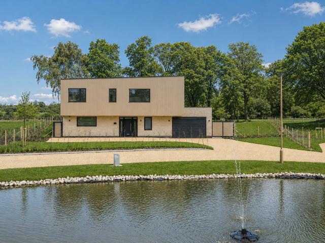 5 bedroom house for sale