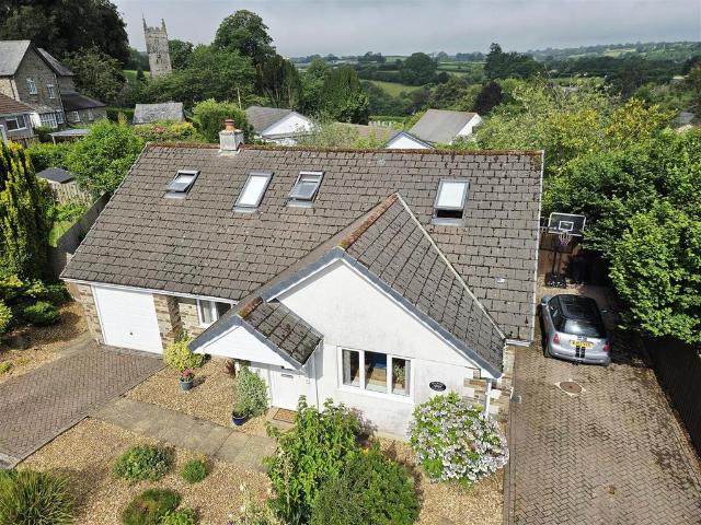 5 bedroom house for sale