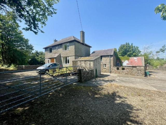 5 bedroom house for sale