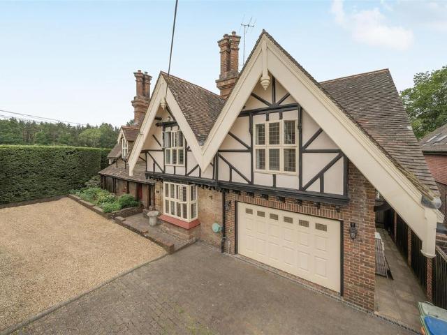 5 bedroom house for sale