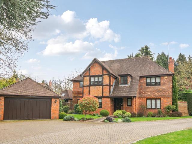 5 bedroom house for sale