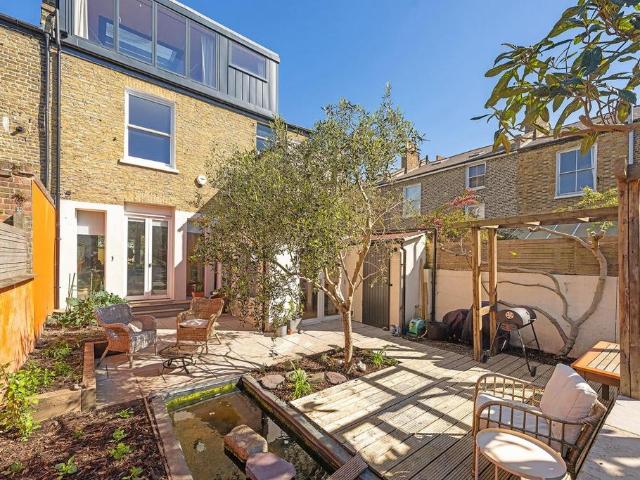 5 bedroom house for sale