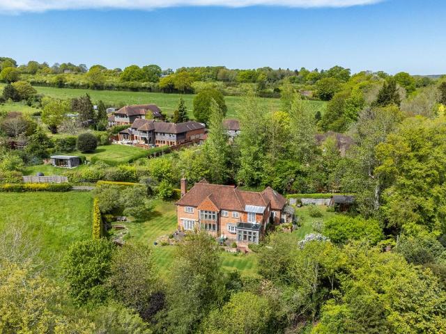 5 bedroom house for sale