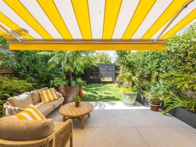 5 bedroom house for sale
