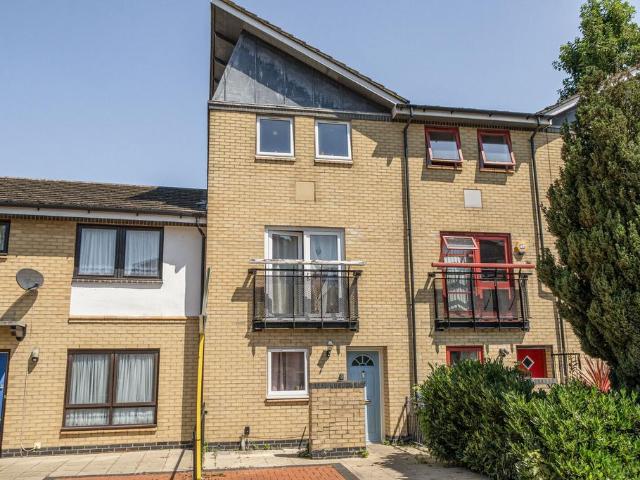 5 bedroom house for sale