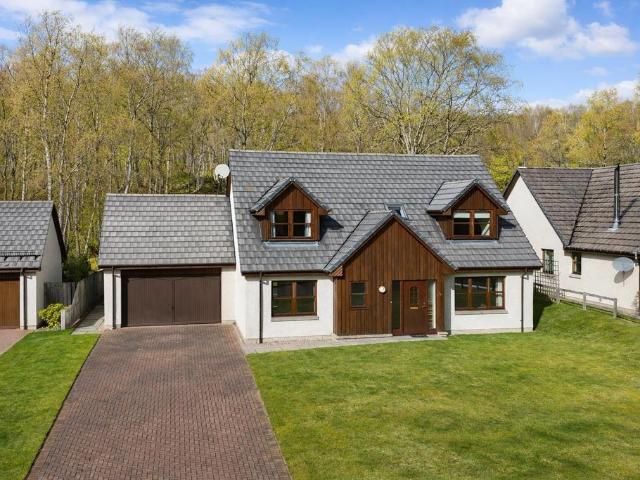 5 bedroom house for sale