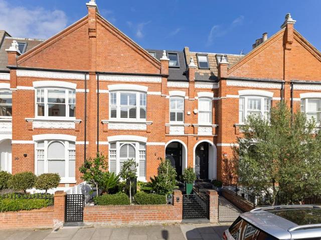 5 bedroom house for sale