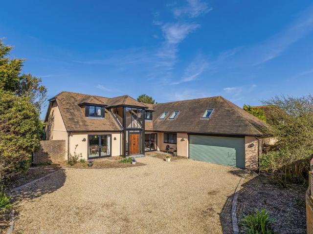 5 bedroom house for sale