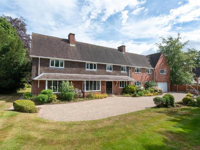 5 bedroom house for sale