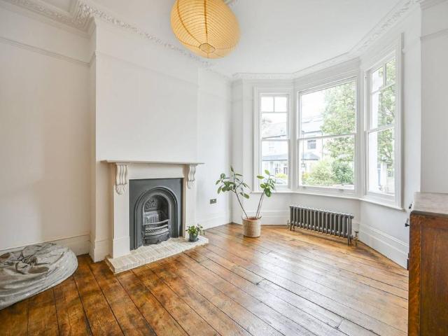 5 bedroom house for sale