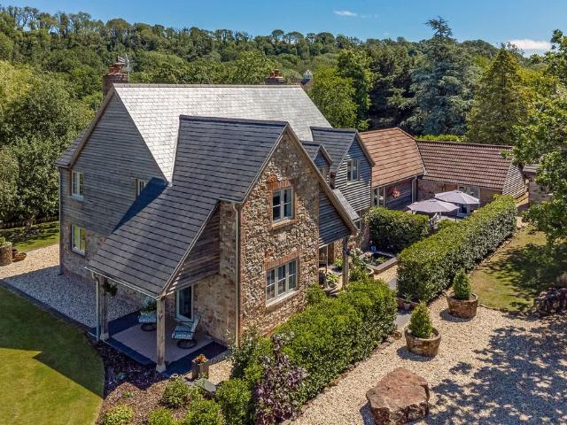 5 bedroom house for sale