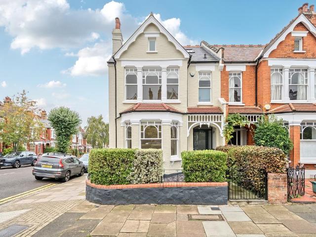 5 bedroom house for sale
