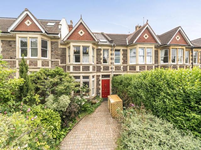 5 bedroom house for sale
