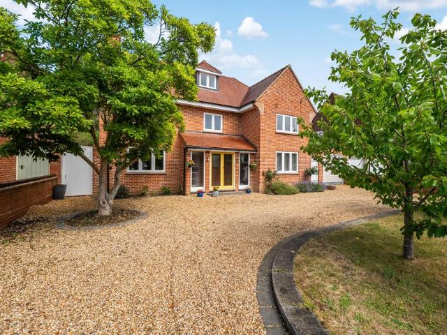 5 bedroom house for sale