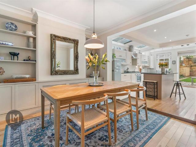 5 bedroom house for sale
