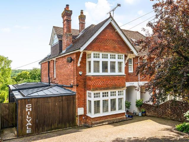 5 bedroom house for sale