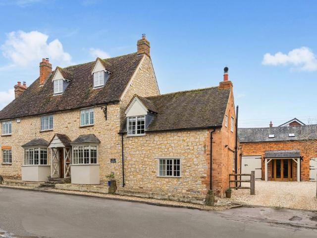 5 bedroom house for sale