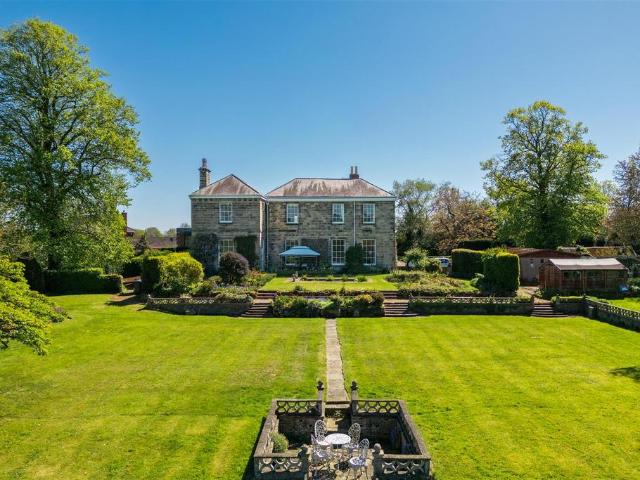 5 bedroom house for sale