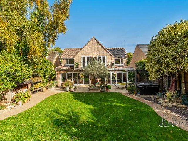 5 bedroom house for sale
