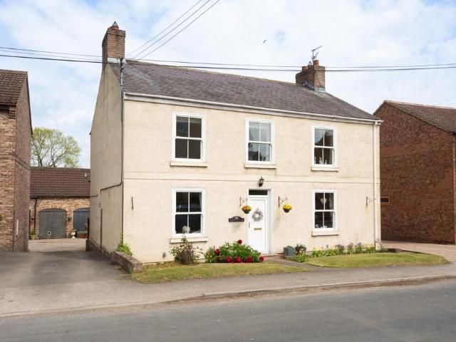 5 bedroom house for sale
