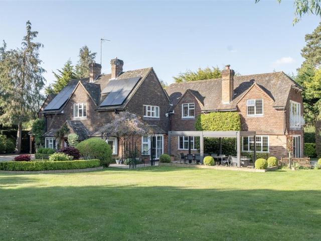 5 bedroom house for sale