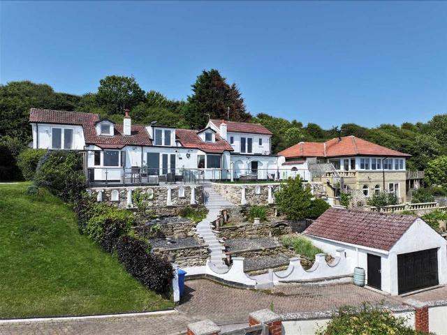 5 bedroom house for sale