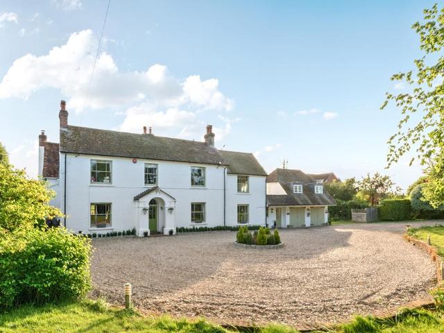 5 bedroom house for sale