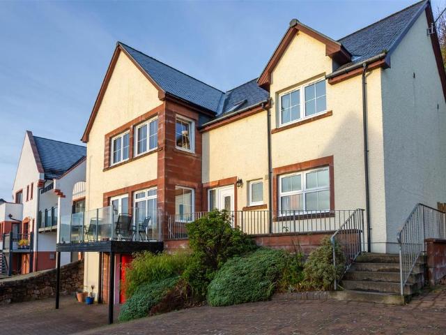 5 bedroom house for sale