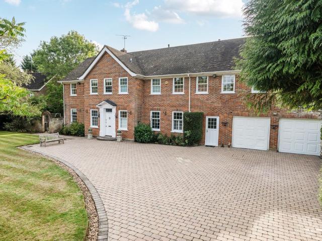 5 bedroom house for sale