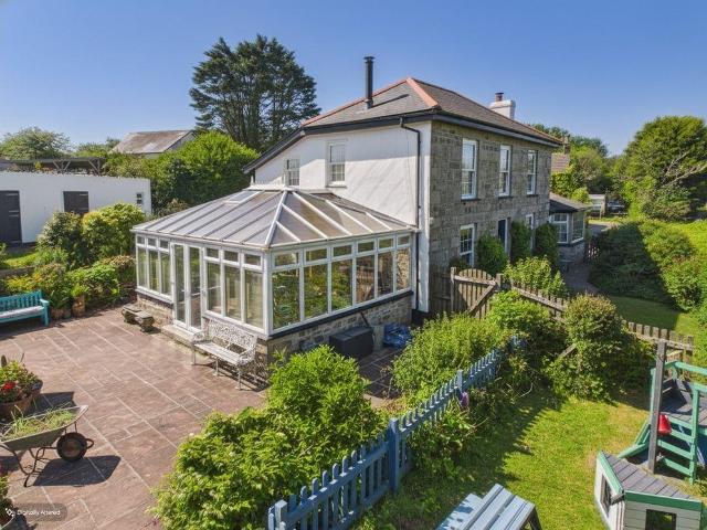 5 bedroom house for sale
