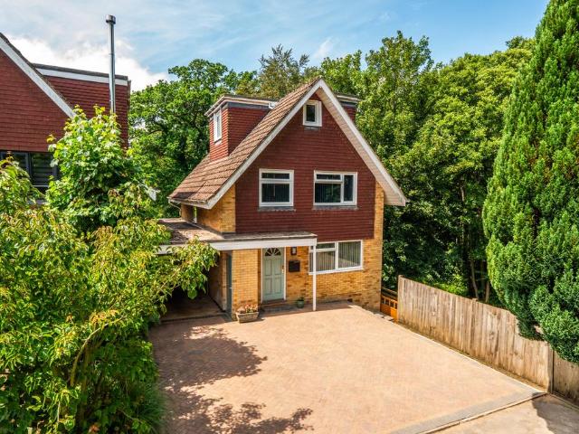 5 bedroom house for sale