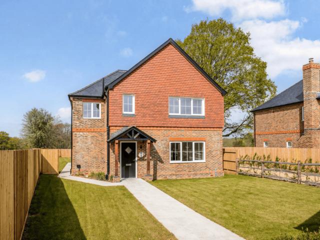 5 bedroom house for sale