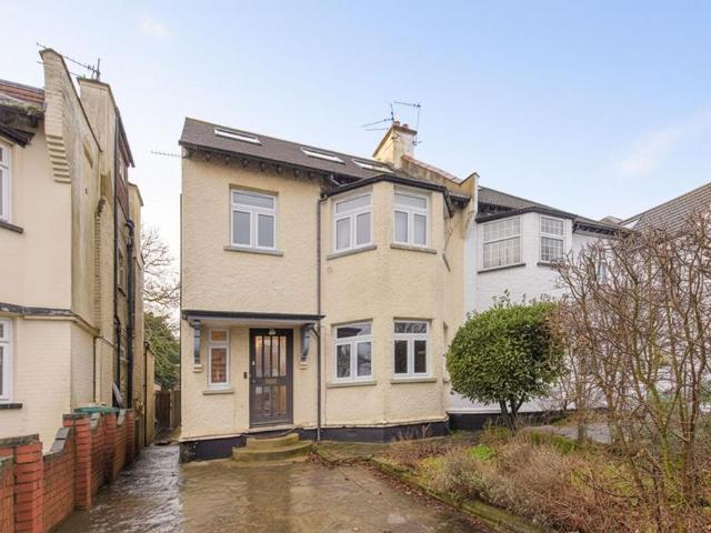 5 bedroom house for sale