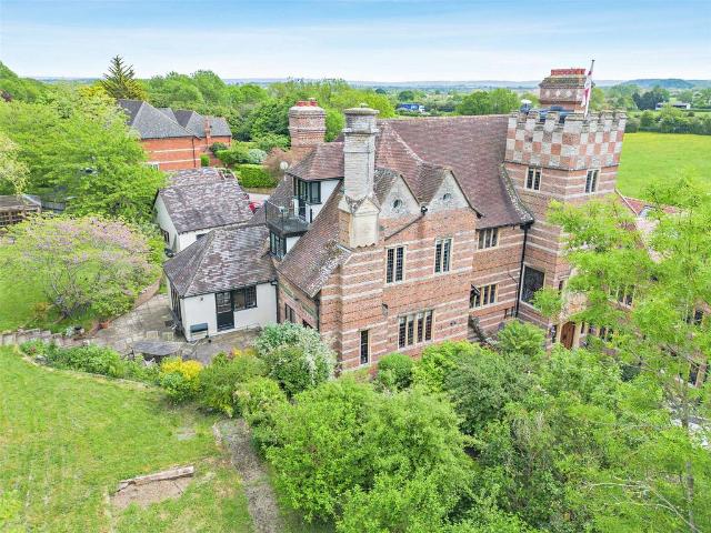 5 bedroom house for sale
