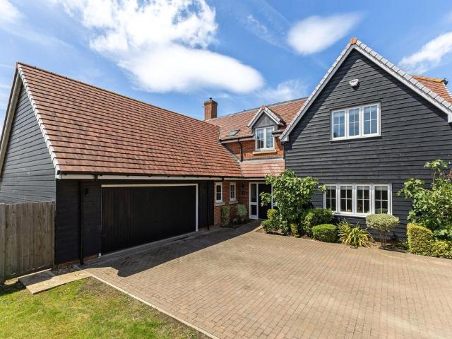 5 bedroom house for sale