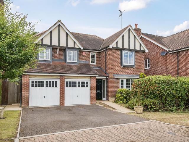 5 bedroom house for sale